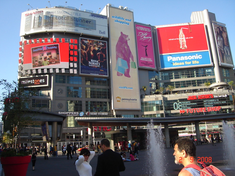 Cinco atrações imperdíveis em Toronto | Passaporte Digital